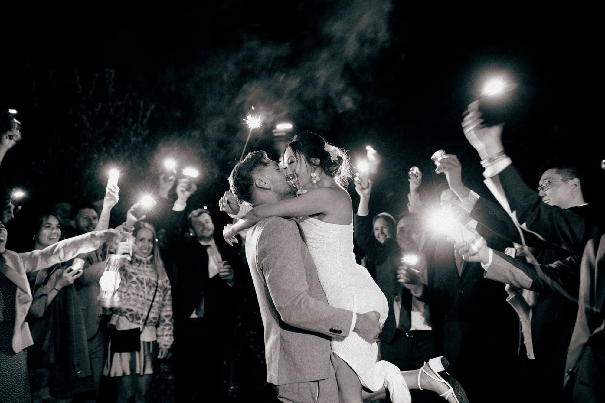 Best Wedding Hack: Digital Wedding Guest Book | GUESTPIX Review